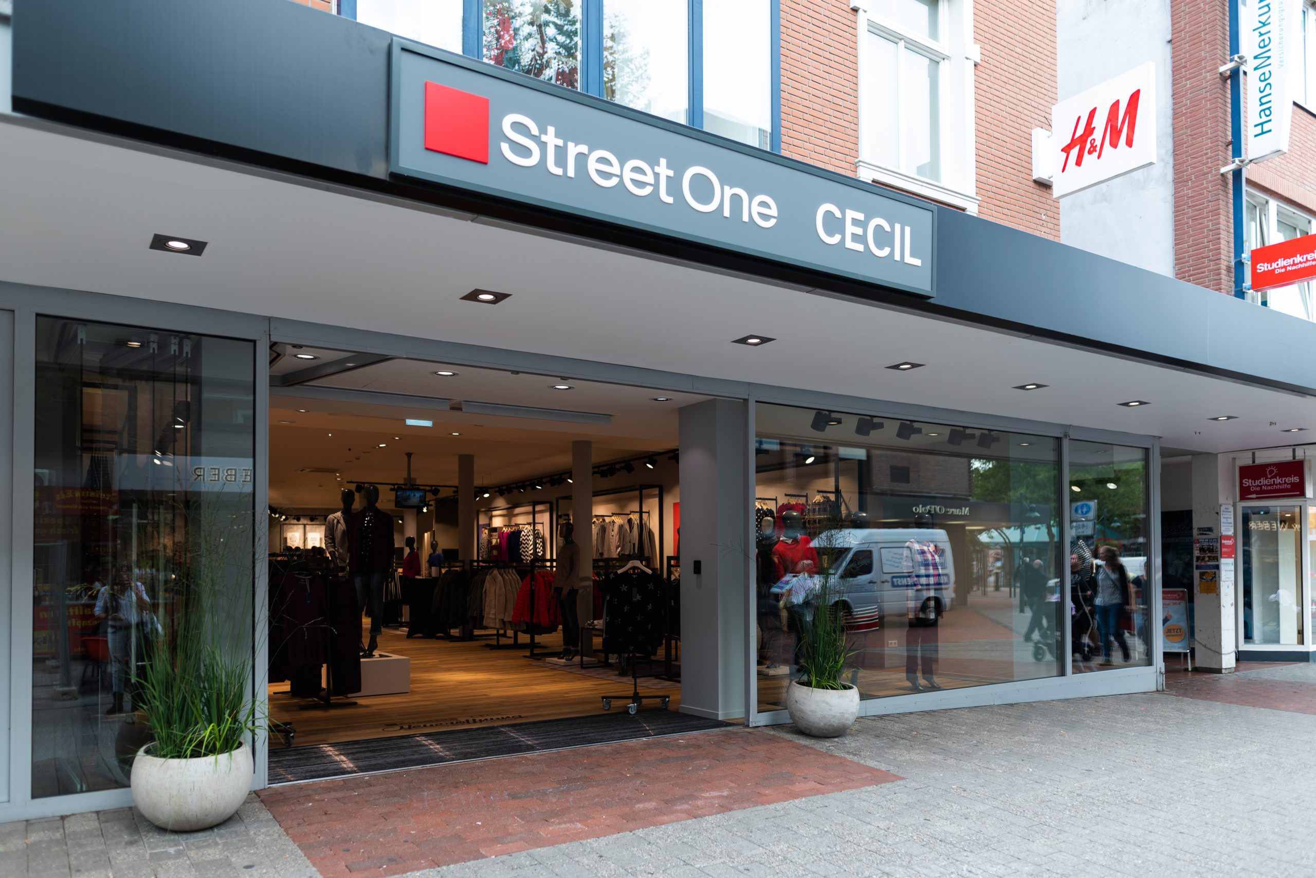 Cecil & Street One Store - Leer erleben